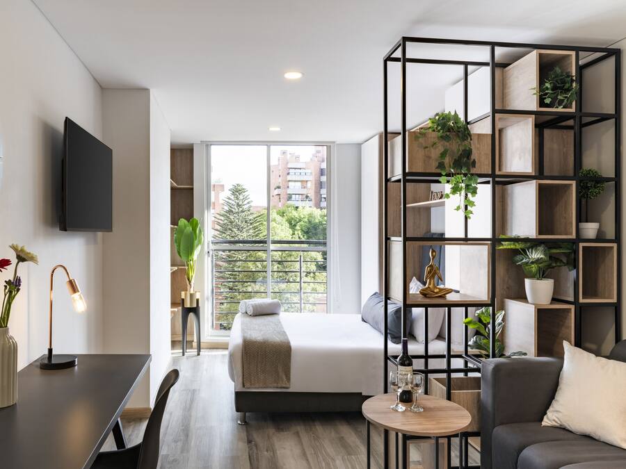 Roupa de alta qualidade, edredões de penas, secretária