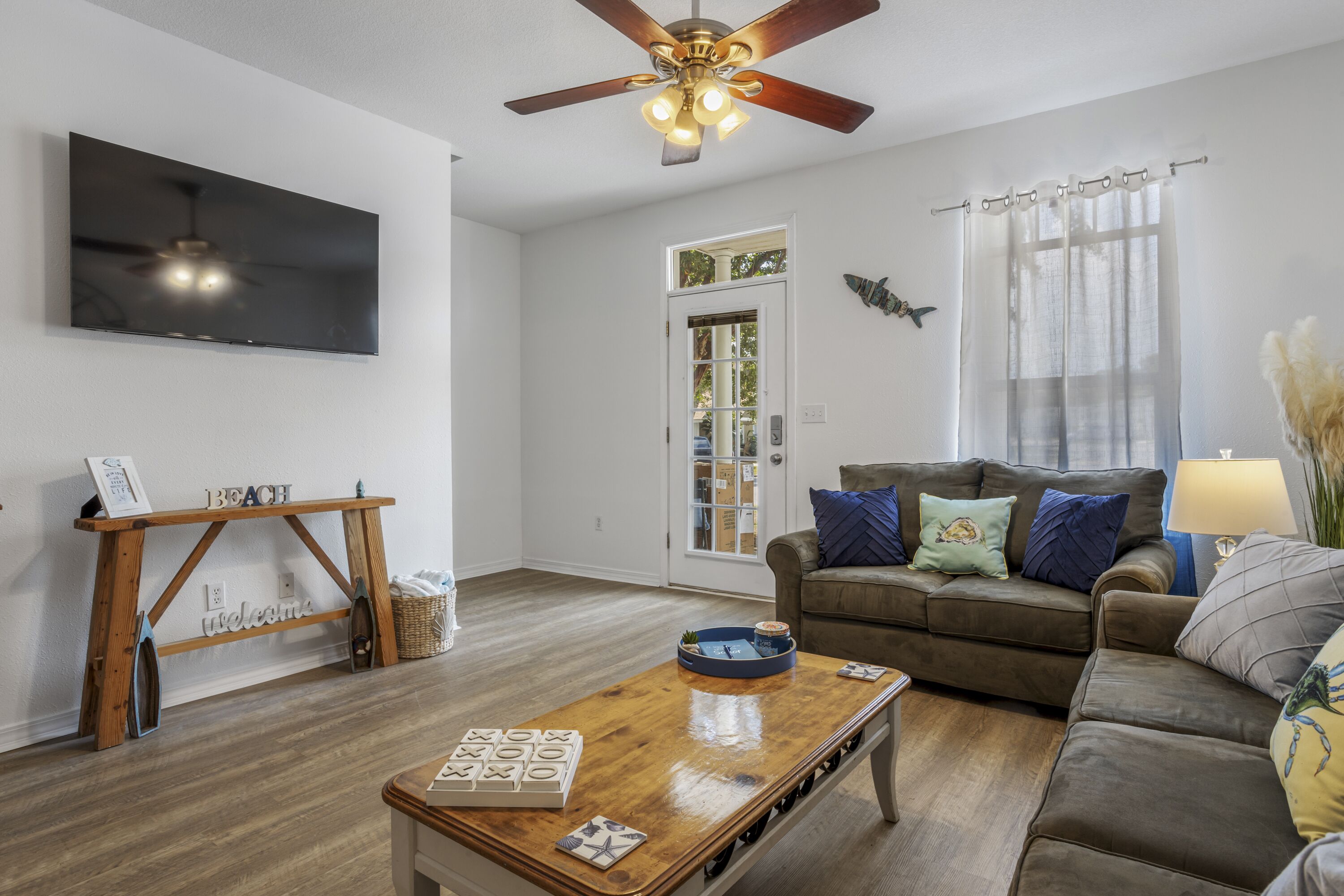 Charming Gulfport Getaway. Walk To The Beach. Pool - Gulfport, MS