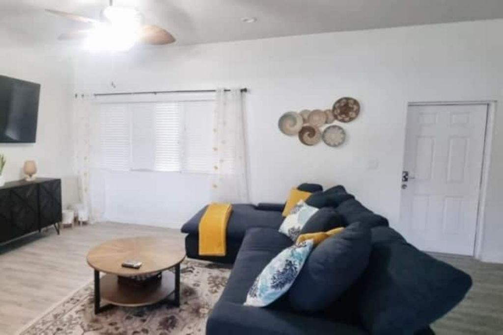 Hallodaze -Stylish Seahorse Villa - Freeport