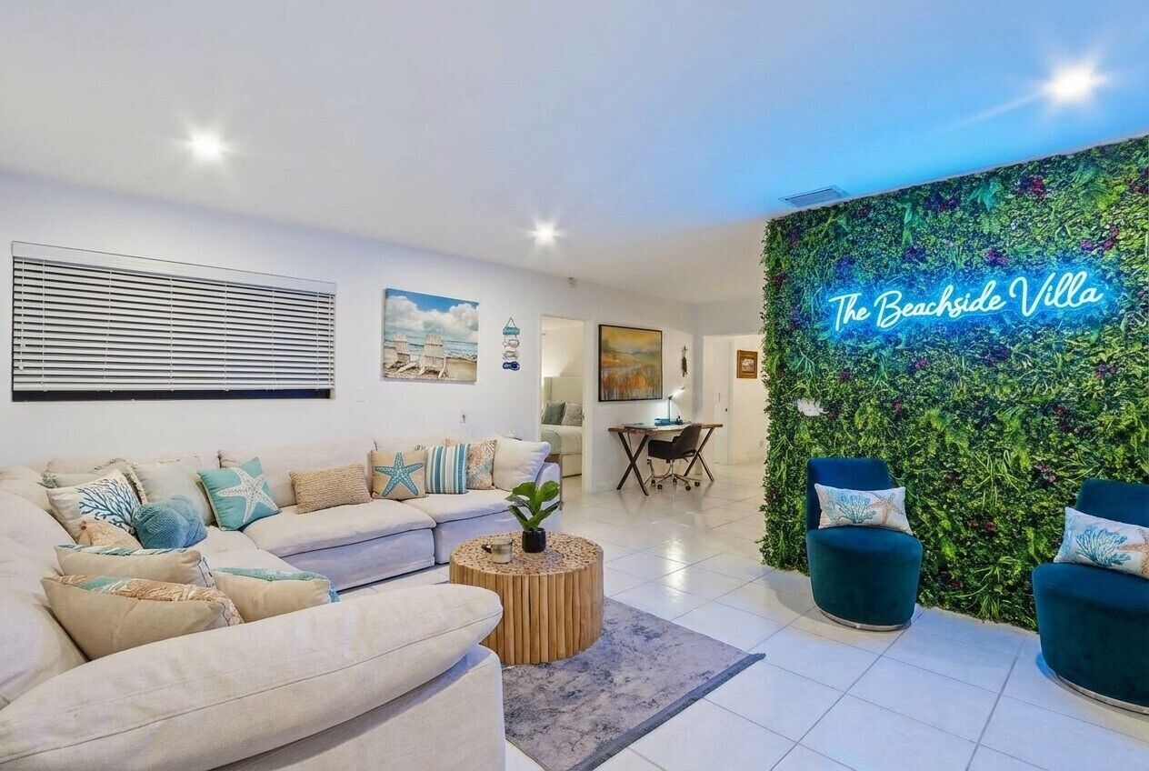 Tropical Beach House! - Delray Beach, FL