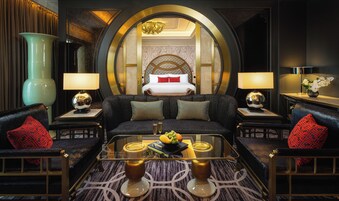 Suite Deluxe | 1 quarto, minibar, cofre no quarto, secretária 