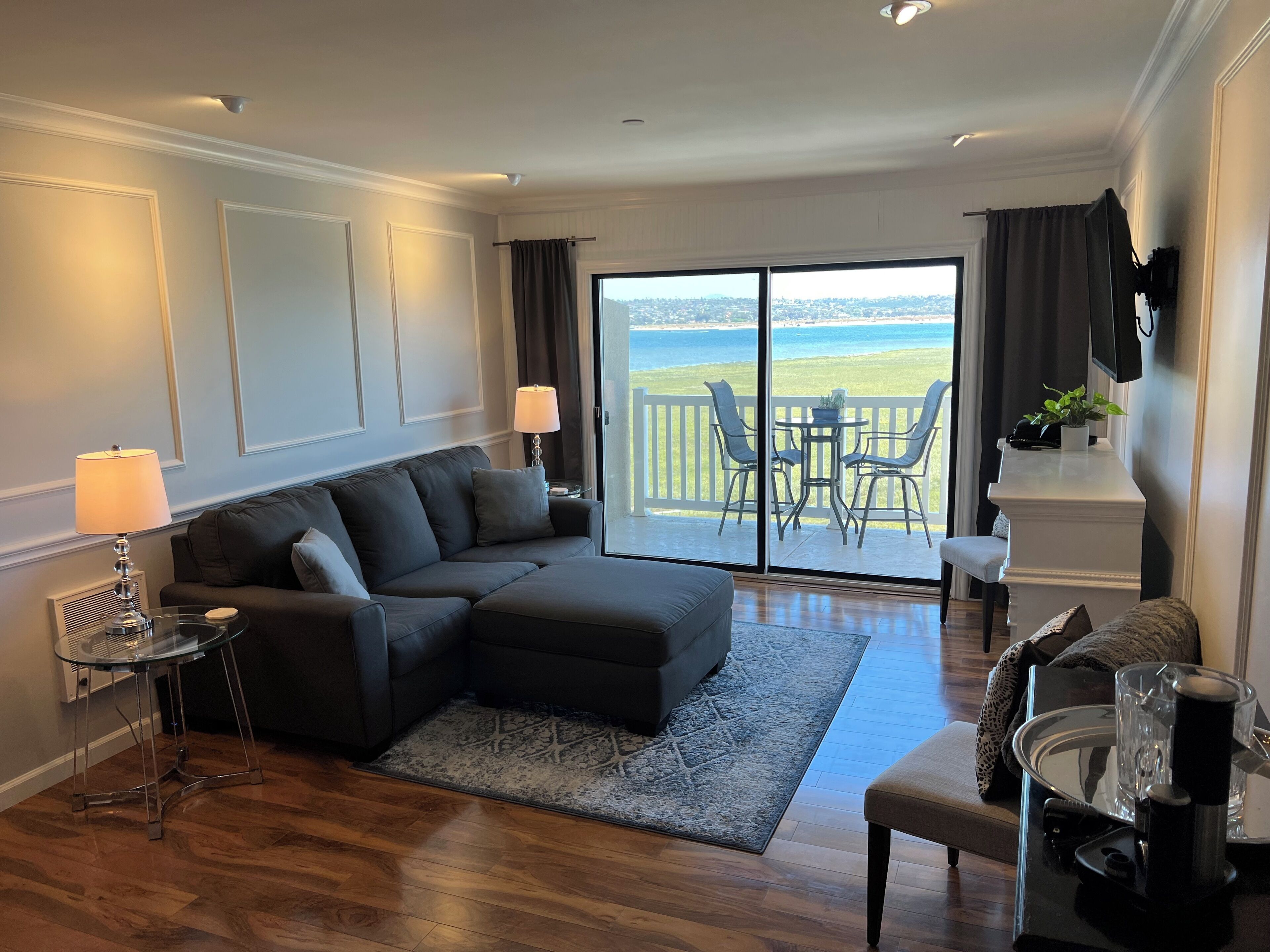 Paradise On The Bay - Luxury Condo - San Diego, CA