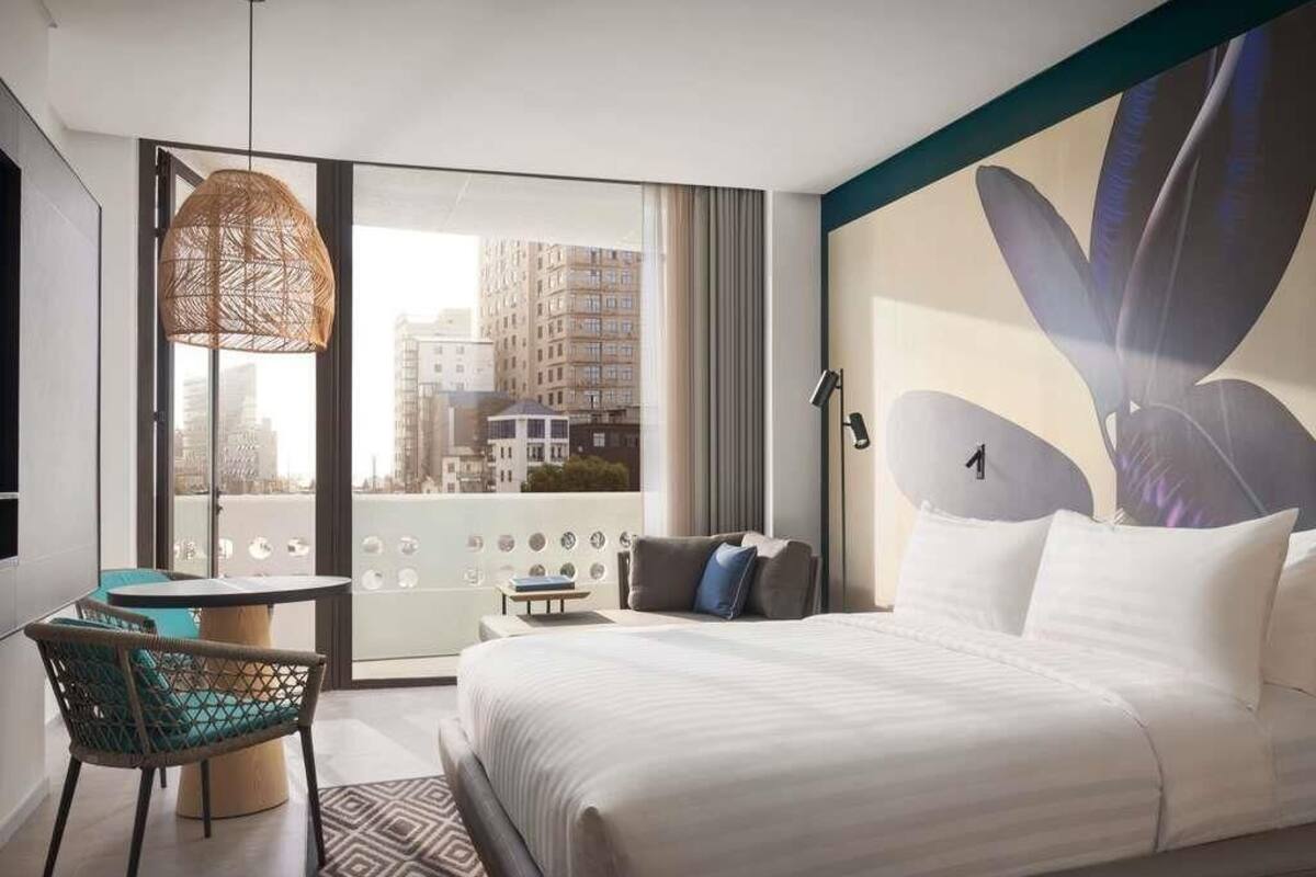 Quarto standard, 1 cama de casal, vista para a cidade | Roupas de cama premium, escrivaninha, espaço de trabalho para notebook