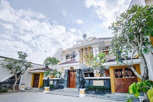 Fachada da propriedade