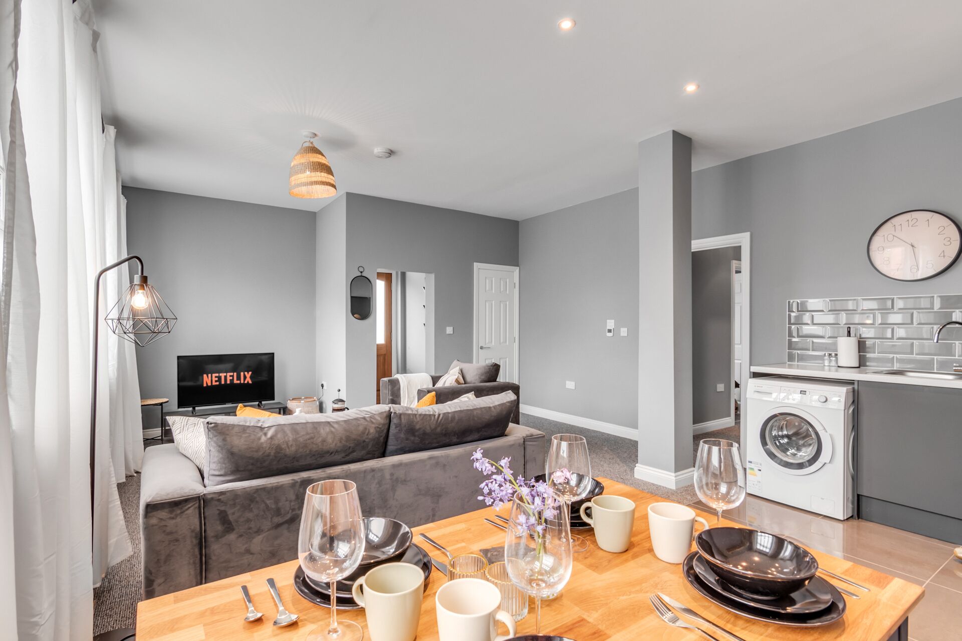 Contractor | Leisure | New 2 Bed Apartment | Sleeps 5 | Free Off Road Parking - Norwich