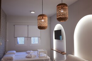 Quarto Twin Deluxe | 1 quarto, cofre com capacidade para portátil 