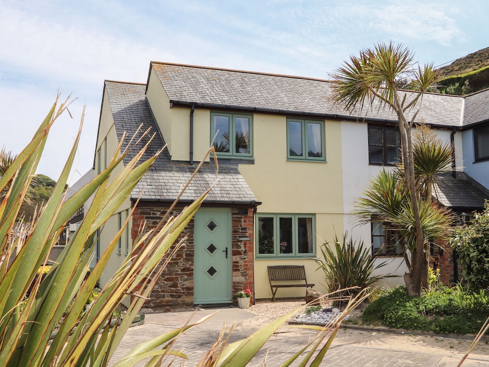 Kingsholm - Porthtowan