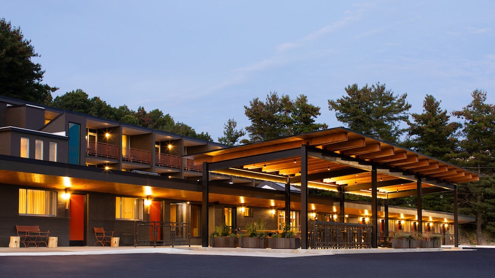 Rhode's Motor Lodge - Blowing Rock, NC