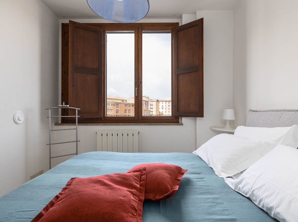Siena: Appartamento Panoramico Con Terrazza, Wi-fi E Aria Condizionata - Siena