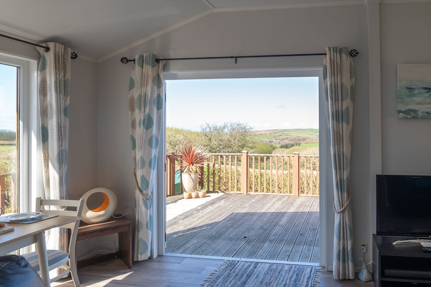 Cabaña-moderno-baño Privado-vista Al Jardín - North Devon