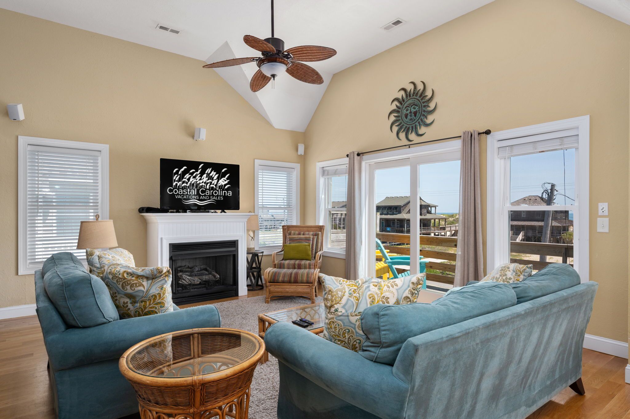 Footloose & Fab-semi-oceanfront, Pool, Hot Tub, Rec Room, Pool Table, Elevator! - Nags Head, NC