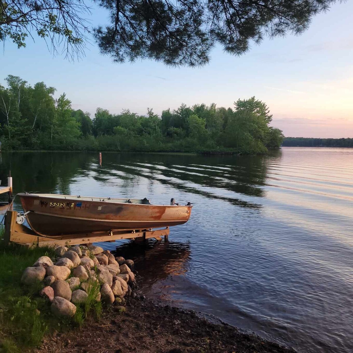 Newly Renovated - Lakefront Cabin on the Historic Pike Lake Chain ...