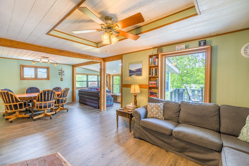 Cozy Lakefront Retreat With Private Dock, Scenic Views, Updated Interiors And Serene Outdoor Seating - Claytor Lake, VA