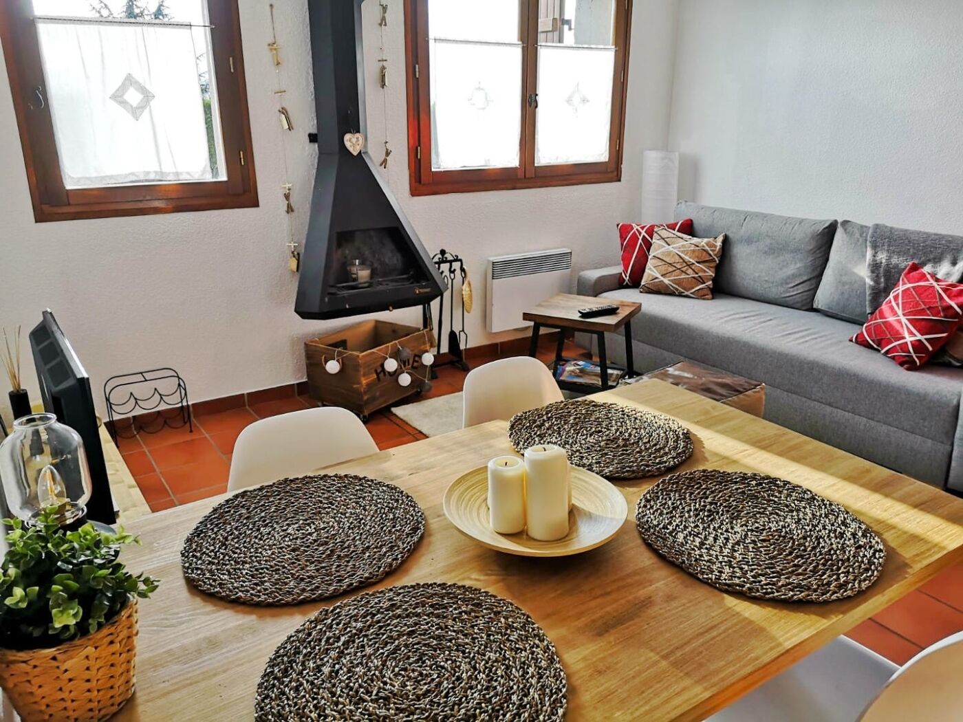 Ground Floor 1 Room Pool, Fireplace & Private Garden - Masella