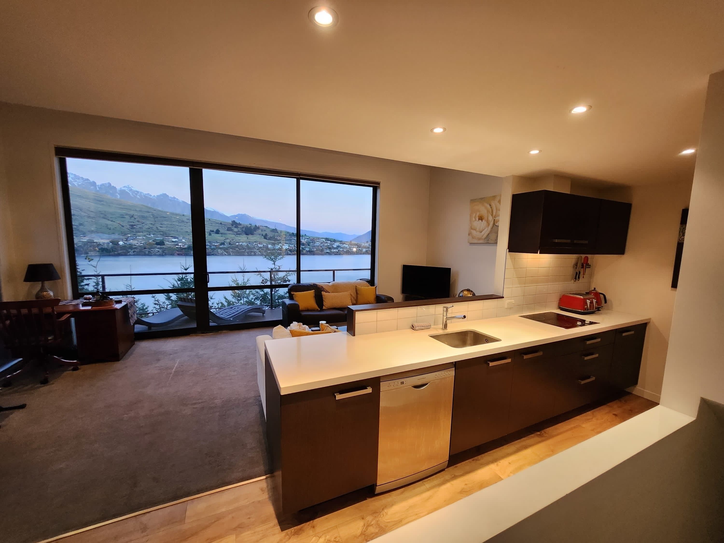 Escape, Recharge, Fall In Love With The View! - The Remarkables Ski Area