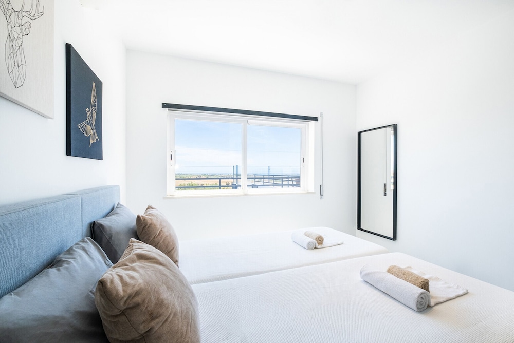 Fabulous Villa, Sea Views, Cinema Room, Wifi, A/c, Heatable Pool, Jacuzzi & Bbq - Porches