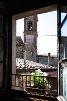 Quarto Clássico com Cama de Casal | Com decoração personalizada, secretária 