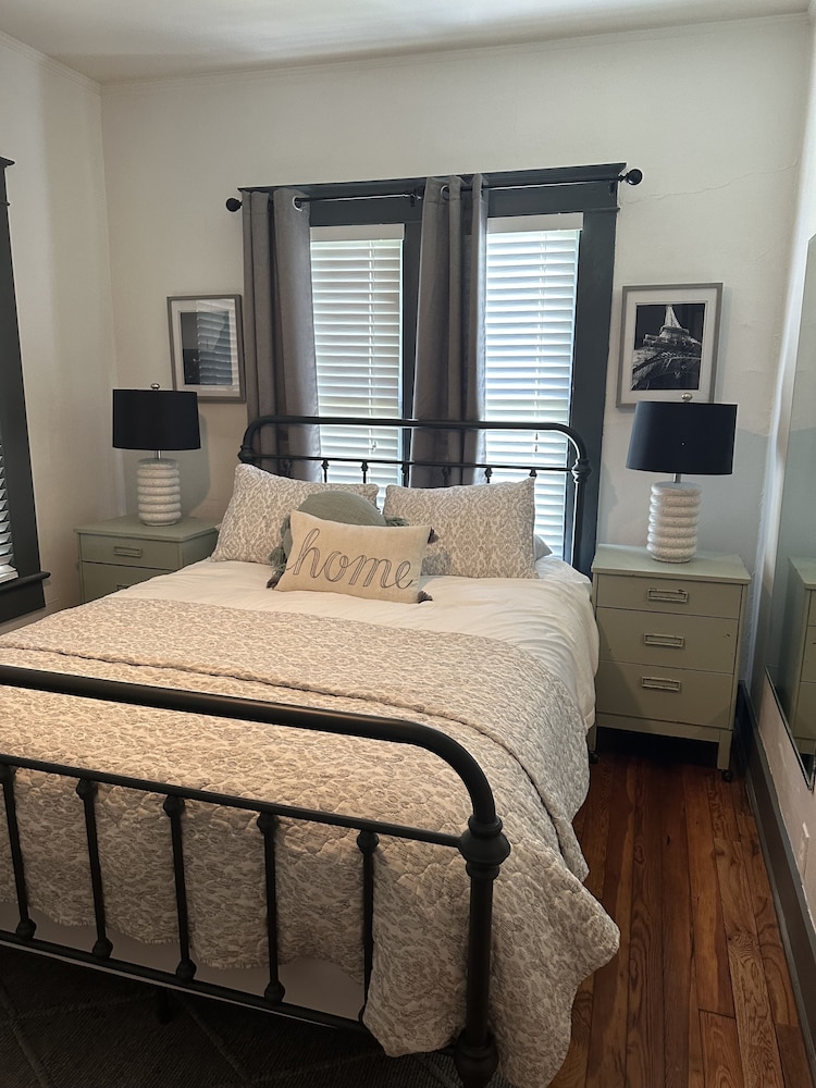 Charming Historic Midtown Home - Mobile, AL