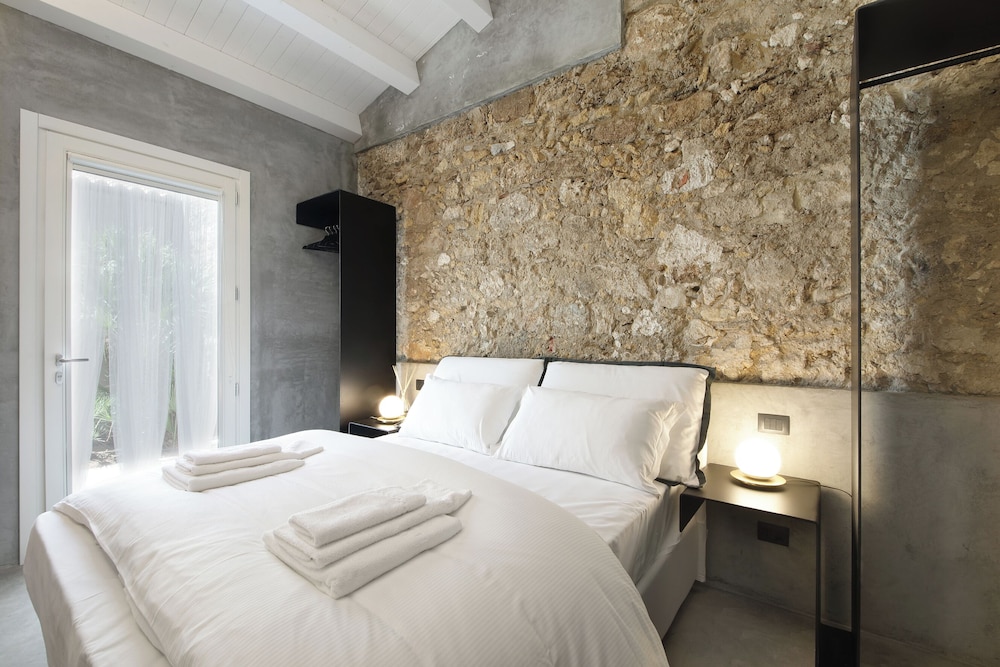 Isonzo Suites - Syracuse