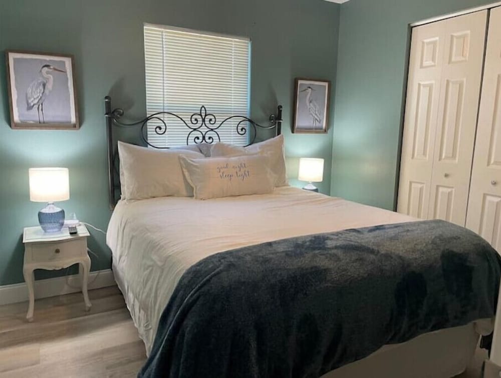 #4 Cozy Retreat Boat Parking Pet Friendly - Crystal River, FL