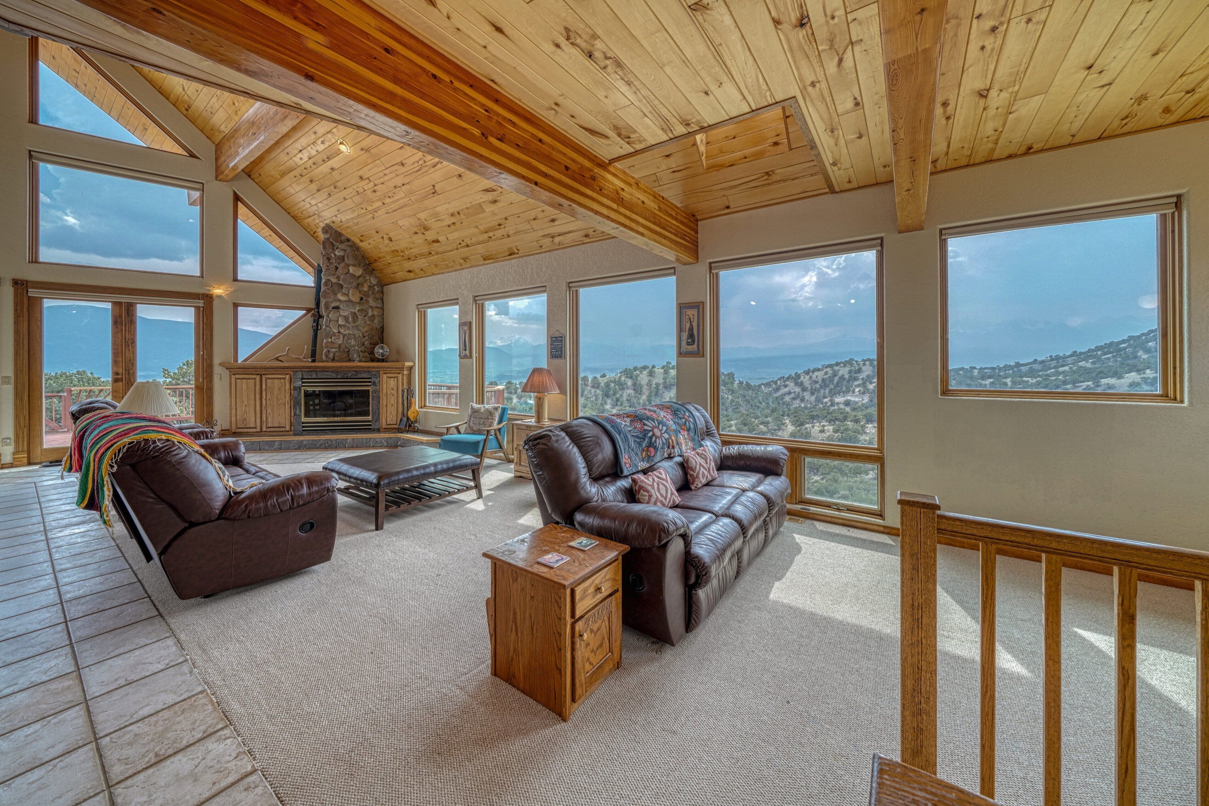 Mountain Views Private Hot Tublarge Deck - Salida, CO