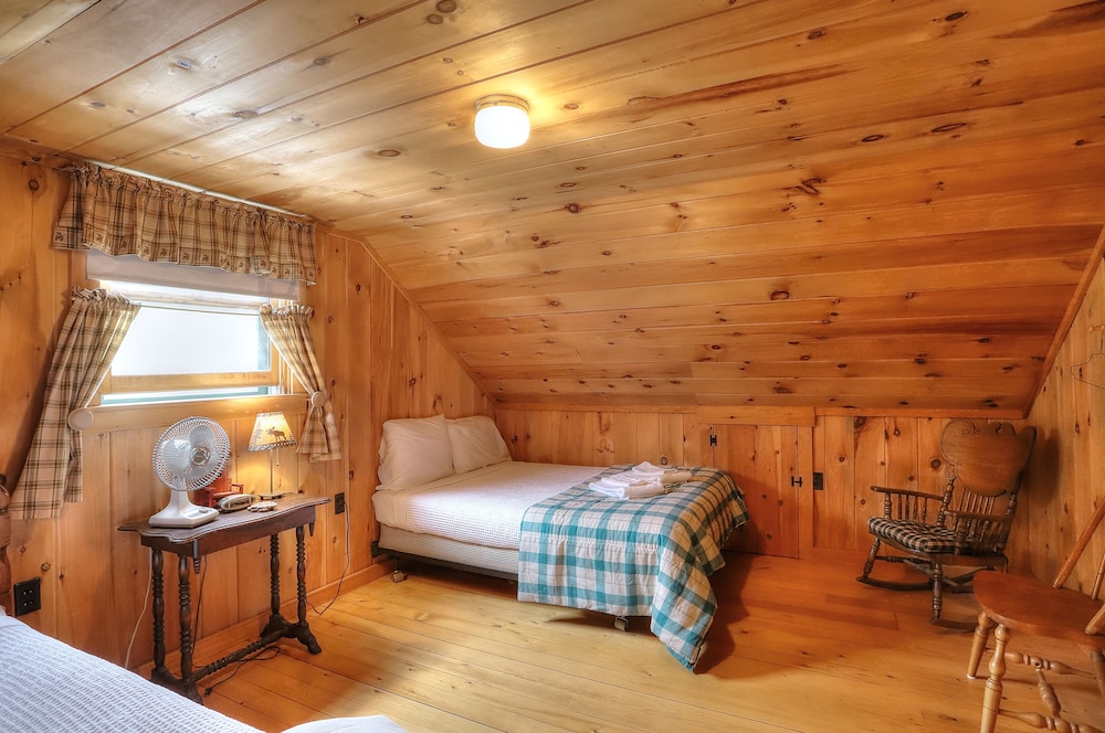 Quiet Cove - Enjoy this private location on Quimby Pond - Rangeley | Vrbo