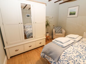 Casa de Campo | 2 quartos, com decoração personalizada, com mobília individualizada 