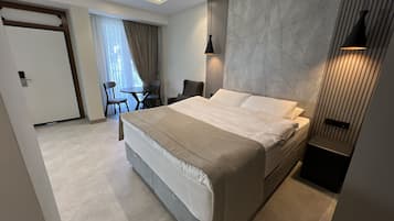Quarto Superior | Cofre no quarto, quartos insonorizados, ferro/tábua de engomar