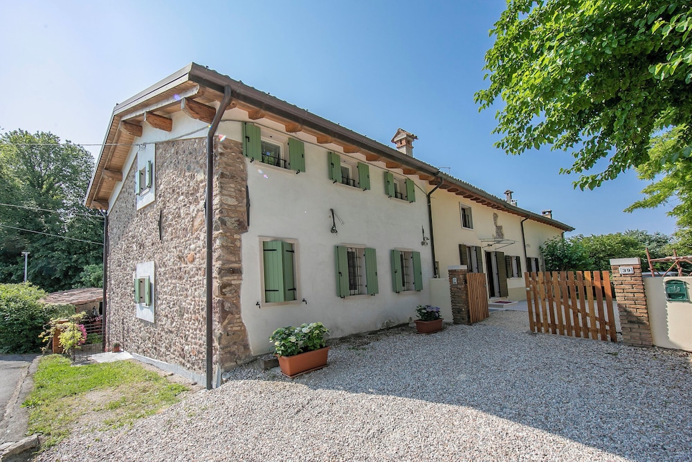 Casa Mondragon In Lazise - Lazise, VR