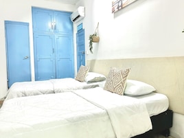 Quarto triplo básico | Wi-Fi de cortesia