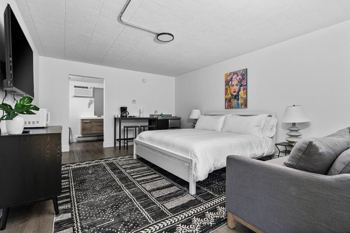 Close To Beaches, Downtown, And Wineries - Traverse City, MI