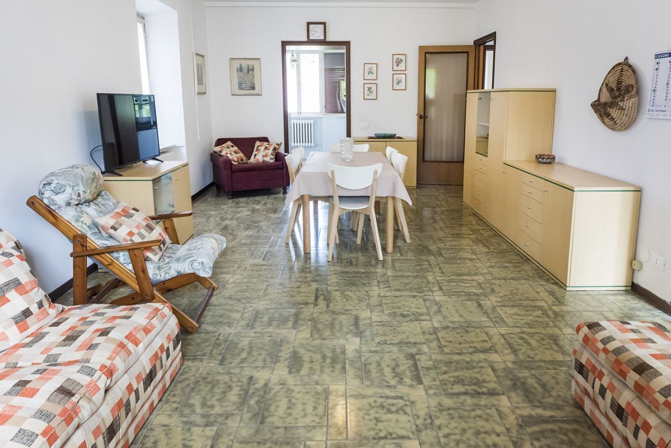A28 - Poggio, Large Three-room Apartment With Porch - Ancona