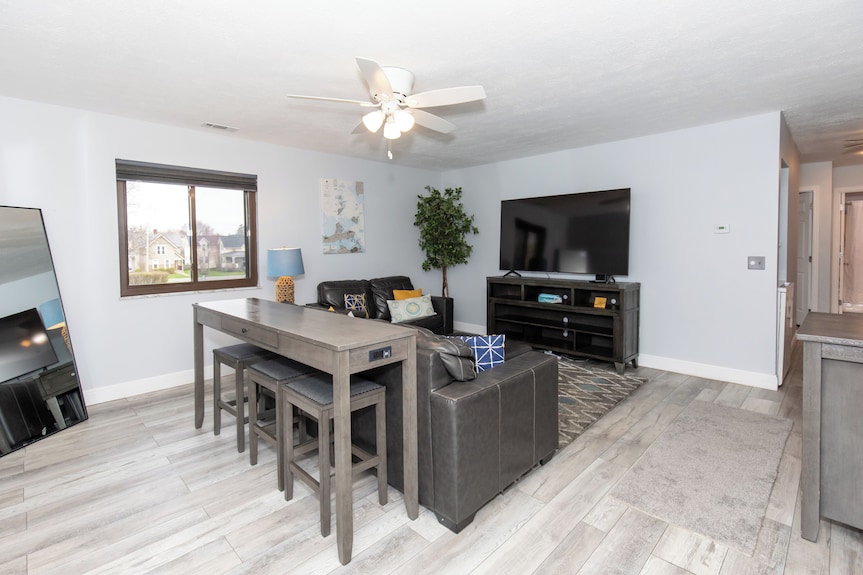 Dual Townhomes In Central Downtown Huron - 米蘭