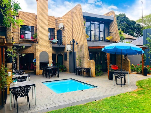 Grafiti Boutique Hotel - Bela-Bela