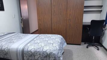 Apartamento família | 2 quartos, roupas de cama antialérgicas, escrivaninha, cortinas blackout