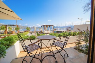 Quarto Deluxe, 1 quarto, vista para o mar, em frente à praia | Varanda