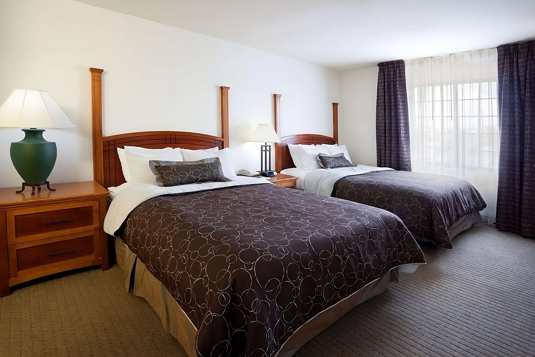 3 Large Suites With Private Full Kitchens! Pets Are Welcome! W\/ Outdoor Pool! - San Antonio, TX