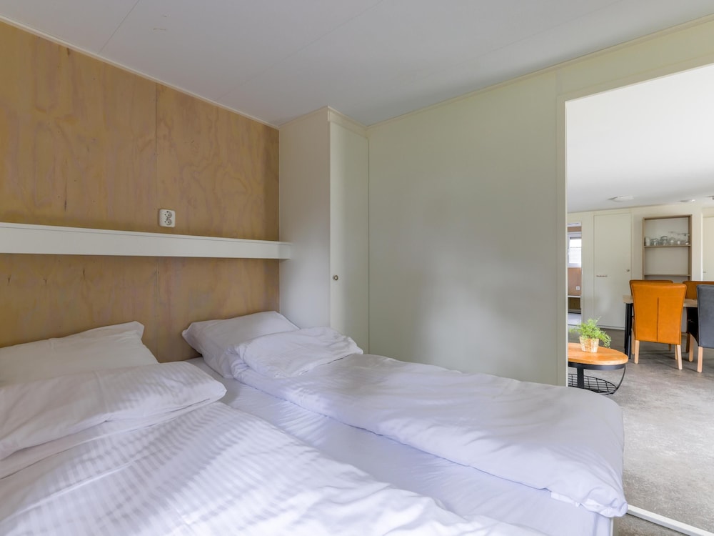 Chalet On Park With Many Facilities And Pool - Best