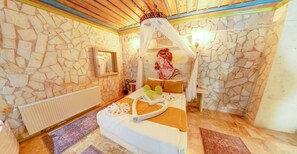 Roupas de cama premium, frigobar, individualmente decorados