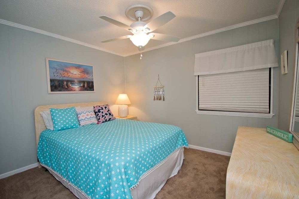 SeaSpray 103, Oceanside Condo in Atlantic Beach, NC! - Atlantic Beach ...