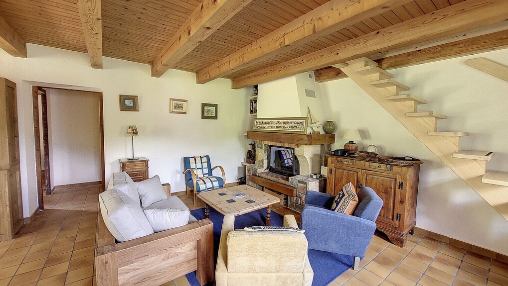 Chalet Jumbaz - Seytroux - 6 Personnes - Jardin Avec Vue Montagnes - Haute-Savoie