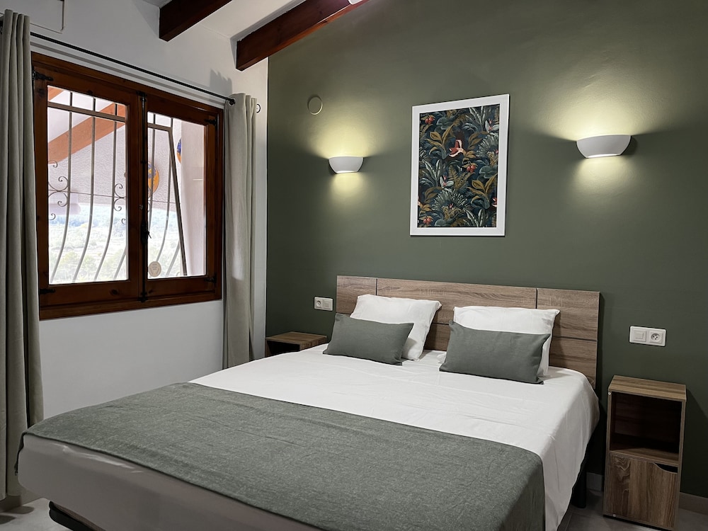 Villa Relax, Peace And Privacy, With Private Xl-swimming Pool And Splendid Views - Orba