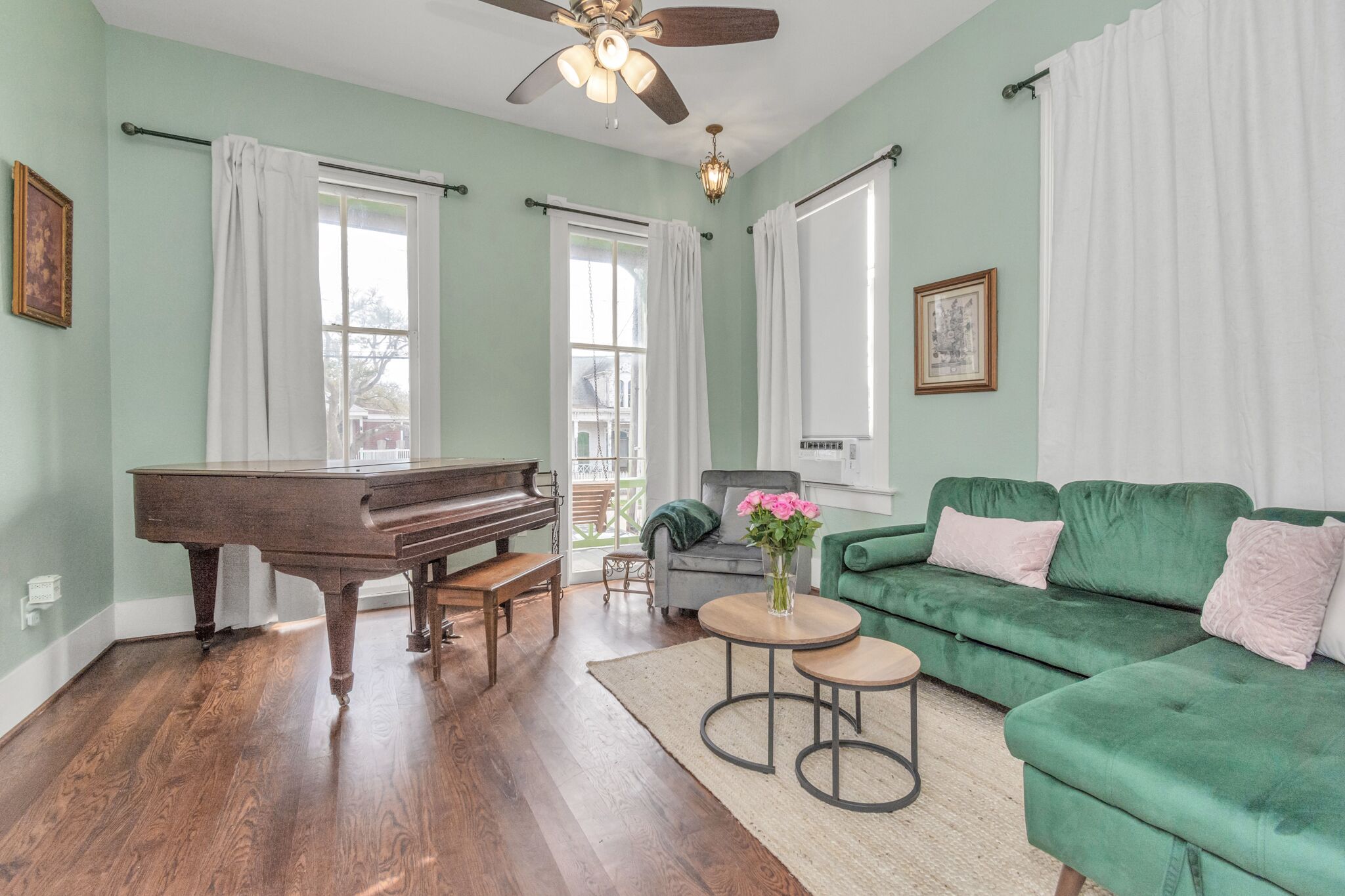 Sleep 20, Historic East End, Heated Huge Pool, Giant 4 Story Deck - Galveston, TX