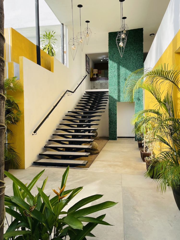 H.ixaya - Puerto Vallarta