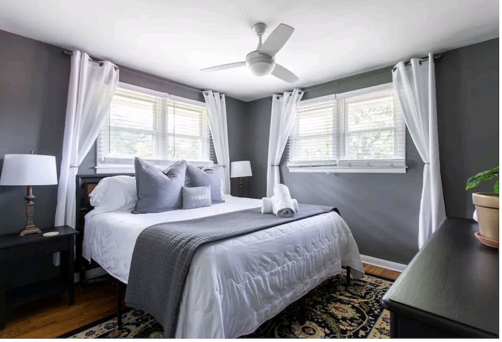 Private 2 King Bedroom Guest Suite W/ Full Kitchen. 3 Miles To Bna 7 Miles To Dt - Nashville, TN