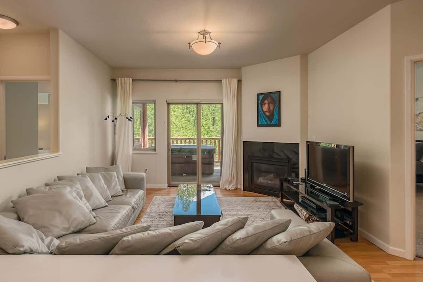 Girdwood Getaway - Hot Tub With A View! - Alaska