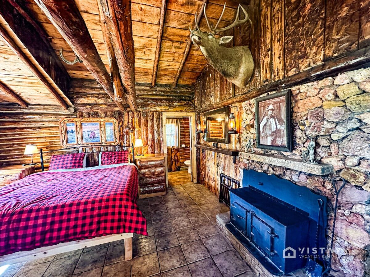 The John Wayne Cabin At Angel Valley Ranch - Zion National Park