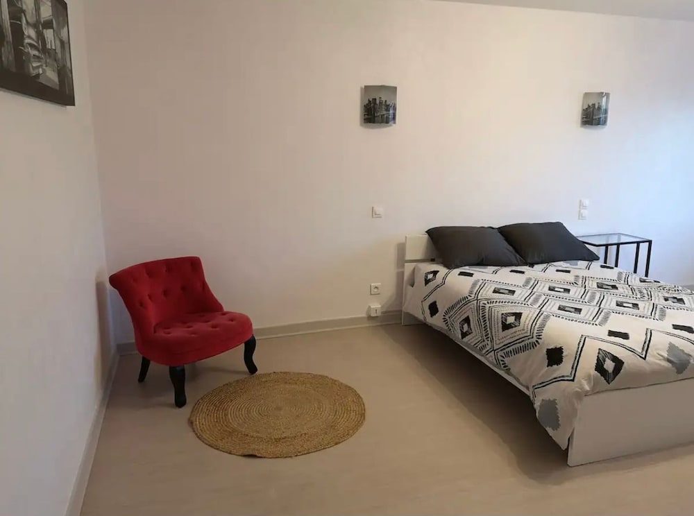 Lananas, Maison Avec Piscine - Roanne