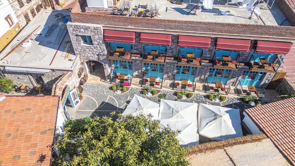 Tetka Konuk Evi - Alibey Island