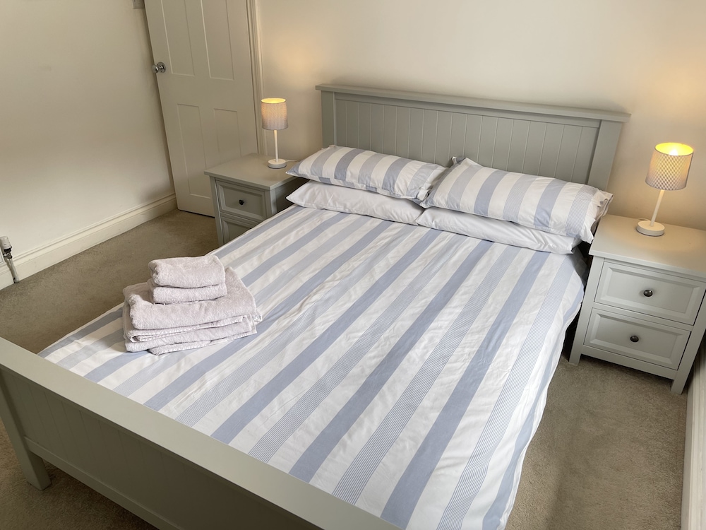 2 Meadow Villas - A House That Sleeps 6 Guests In 3 Bedrooms - Porthmeor Beach